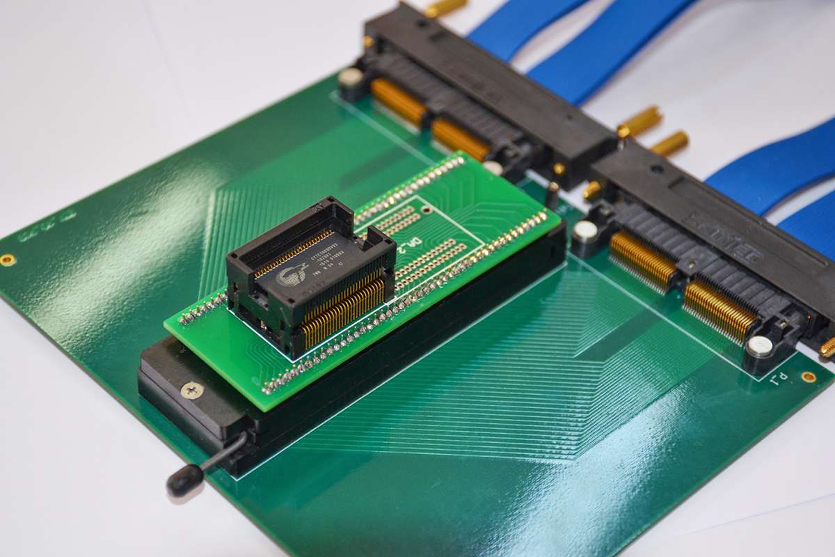 Universal SRAM Test System Based on NI PXI Solutions | RAFA Solutions